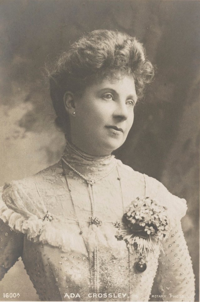 GREAT SINGERS OF THE PAST | Page 18